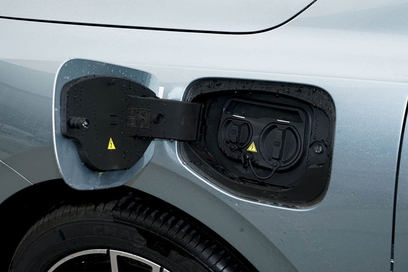 限时一口价7.98万元起 最长续航可达520km 荣威纯电D6正式上市_腾讯新闻