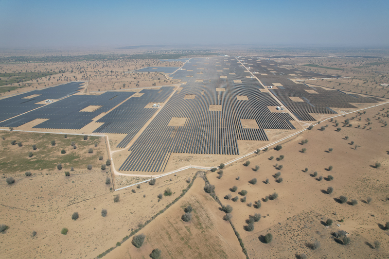 亚马逊Kara Hurst谈“连续五年成为全球最大的可再生能源企业购买者”：亚马逊致力于帮助全球电网尽快实现脱碳_腾讯新闻