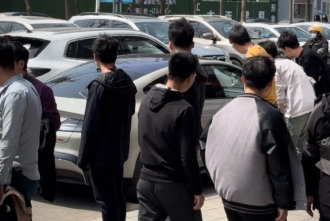 到底是什么人买小米su7？用户画像揭开，销量第一并不是北上广深 腾讯新闻