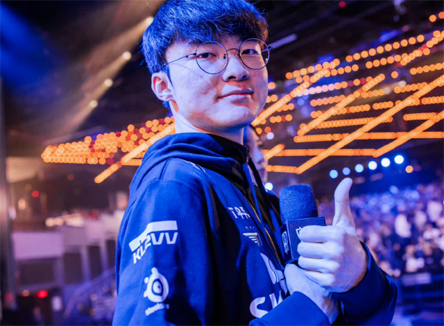 这就是十年职业打下来的成果，faker新纪录片晒豪宅，果然像宫殿一样_腾讯新闻