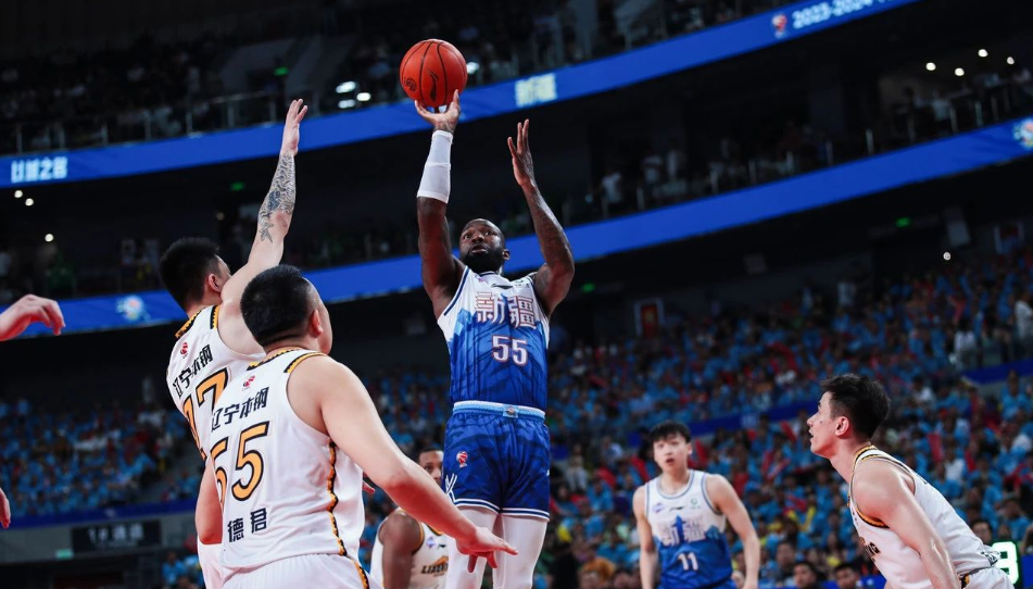 无缝对接！新疆外援总决赛后找到新工作 再次征战NBL_腾讯新闻