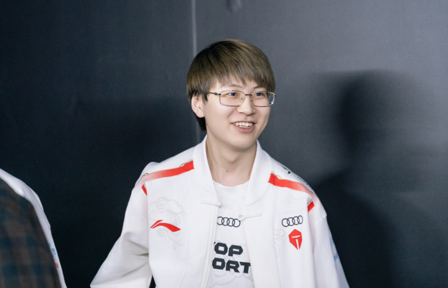 Meiko迎来LPL第900次出场，称自己是最老的老将_腾讯新闻