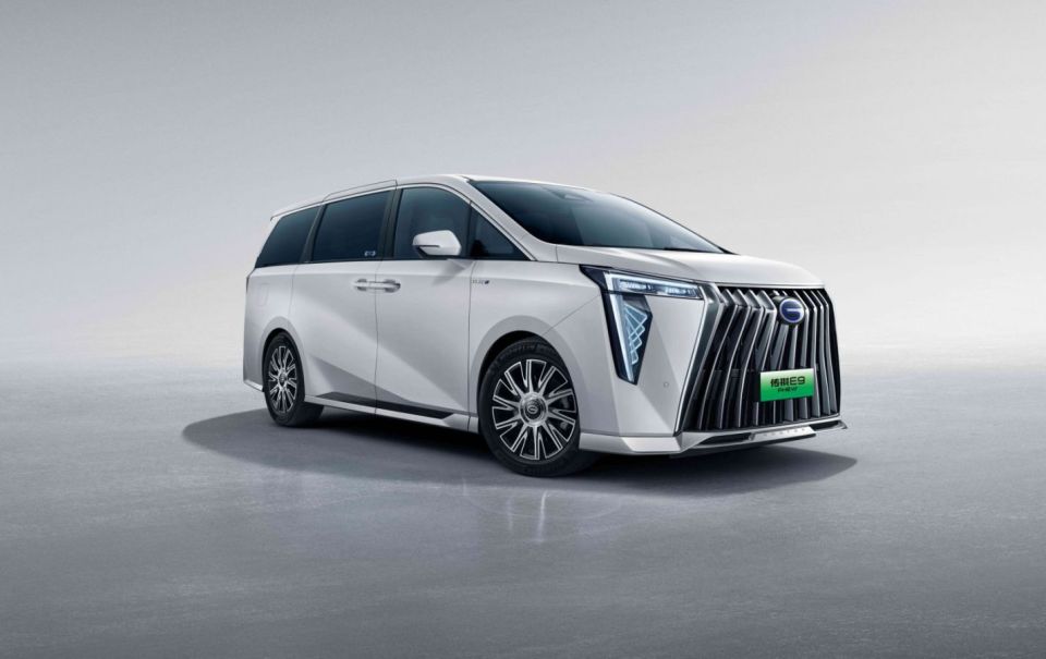 传祺E9超充版上市，全球首款4C快充插混MPV，32.28万起_腾讯新闻