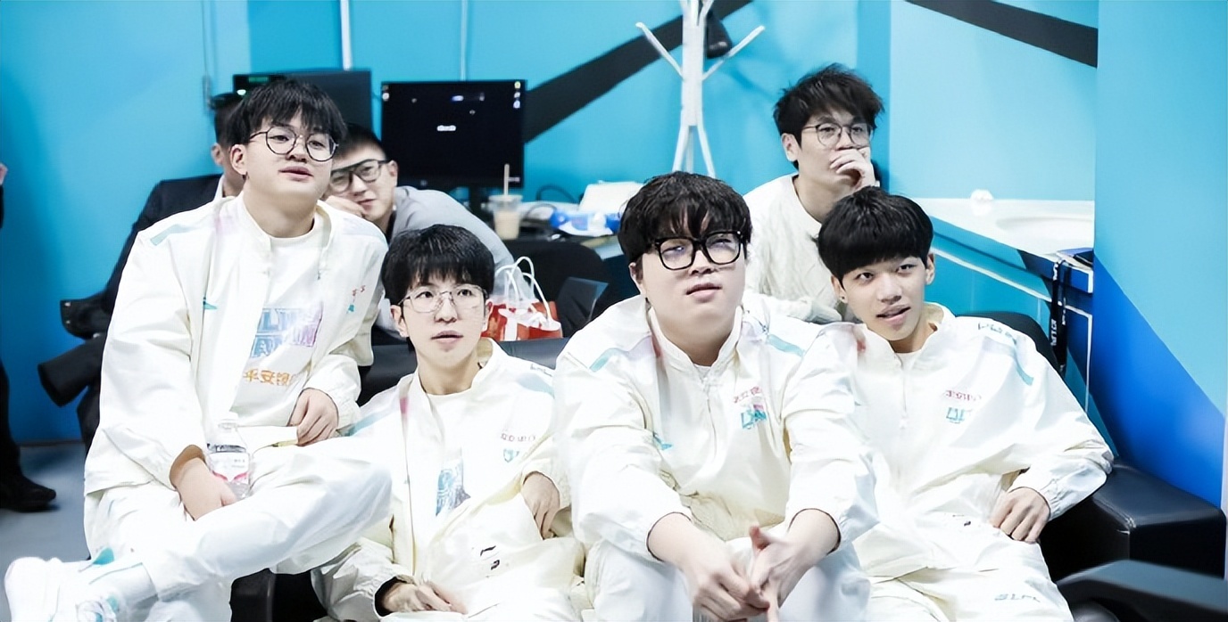 BLG不敌WE后，官博炸了！网友质疑：必须严查xun！感觉像故意输的