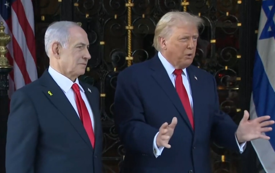 特朗普：普京跟我说他被袭击了，我很生气_腾讯新闻