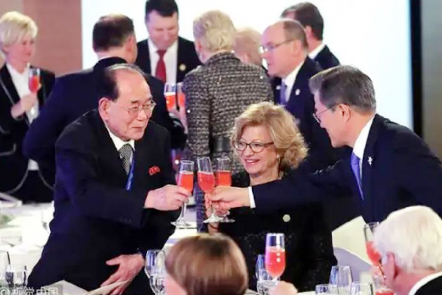 朝鲜“三朝元老”金永南，83岁仍辅助金正恩执政，91岁才正式退休_腾讯新闻