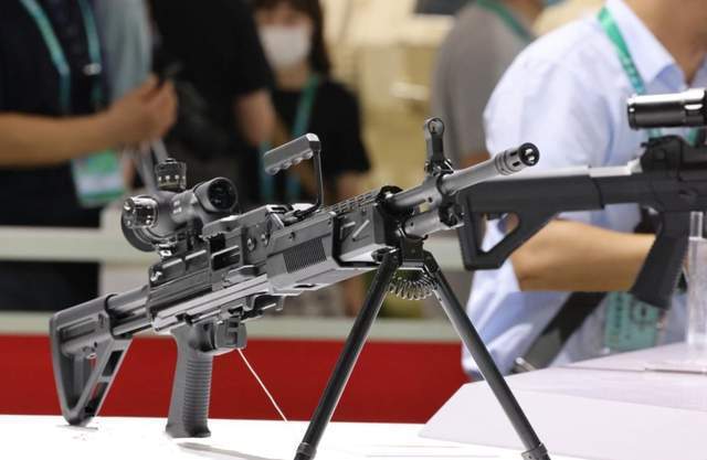 20式枪族中竟然有11个型号？从手枪到高精狙，个个都是高颜值_腾讯新闻