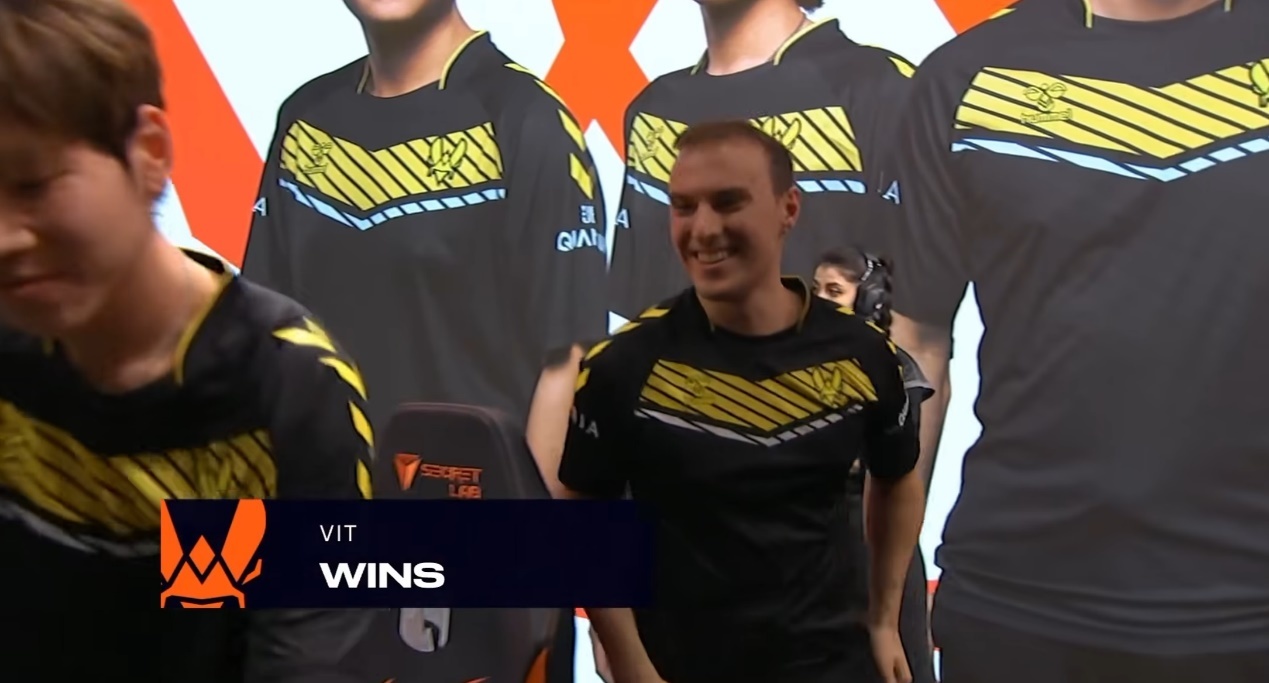 LPL中国外援首夺MVP，豪取13连胜，对标冠军打野，Perkz笑出声