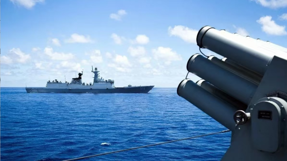 第六批054A型护卫舰：装备了100毫米舰炮，未换装368型相控阵雷达_腾讯新闻