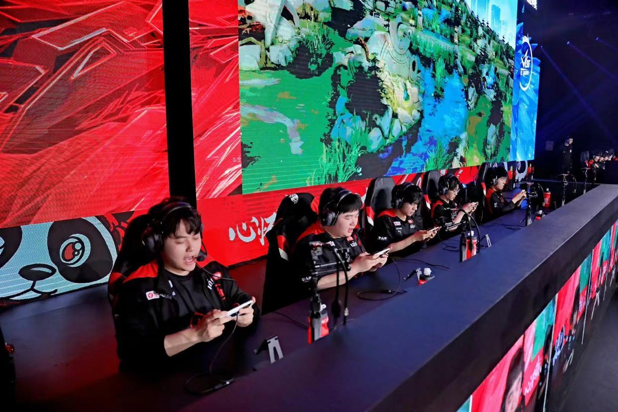 AG爆冷被Hero零封，责任在于谁？Bao教练BP不粘锅，选手太拉胯！