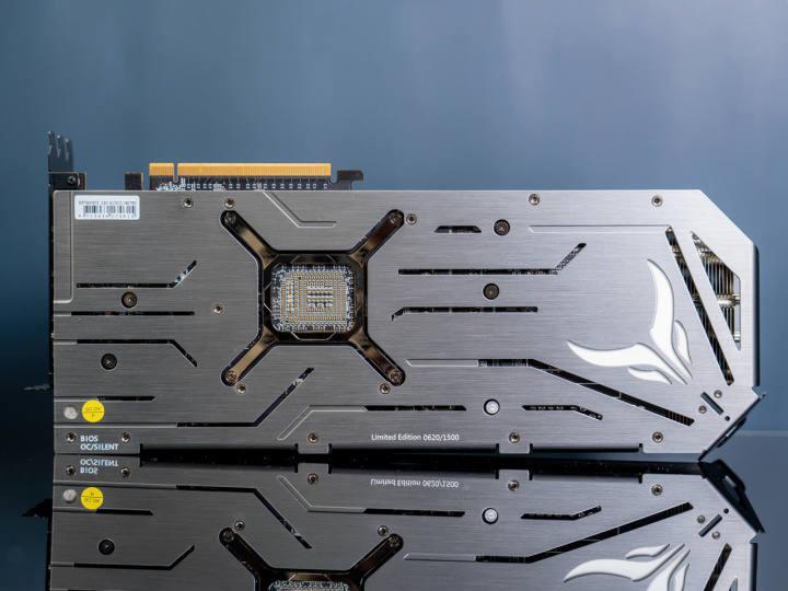 效能出色的4K游戏显卡 撼迅RX 7900XT＆7900XTX评测_腾讯新闻