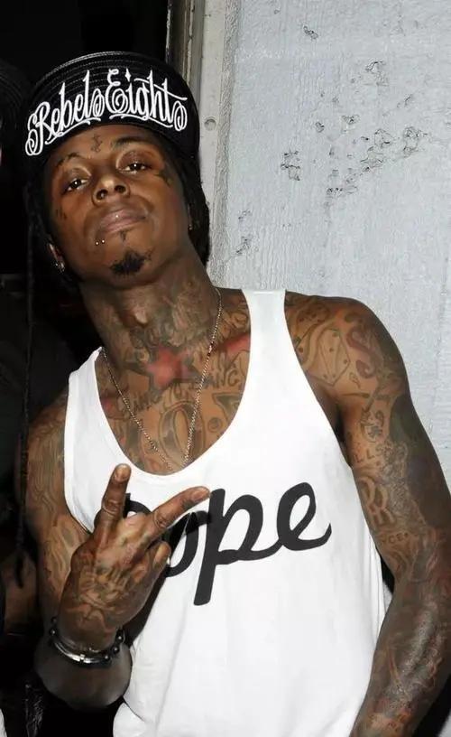 南部说唱“鬼才”，00年代超火的嘻哈明星Lil Wayne_腾讯新闻