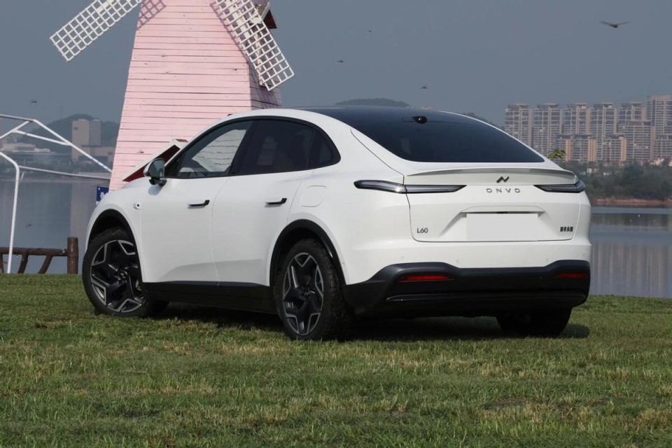 乐道L60价格卷到底，BaaS方案13万起，比Model Y、小米YU7香？_腾讯新闻