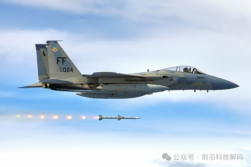 美国空军完成最新型AIM-120-D3先进中程空对空导弹实弹测试_腾讯新闻