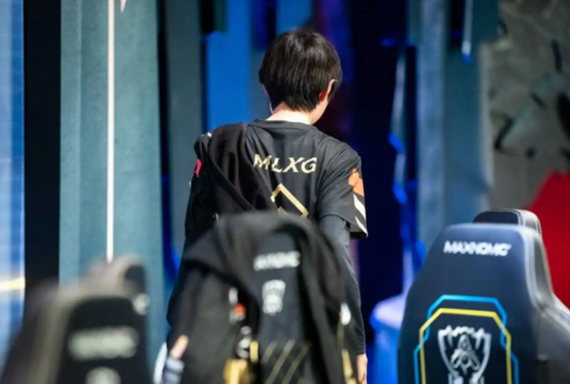 MLXG和RNG庭审录像曝光：香锅未完成直播任务，RNG没钱垫付_腾讯新闻