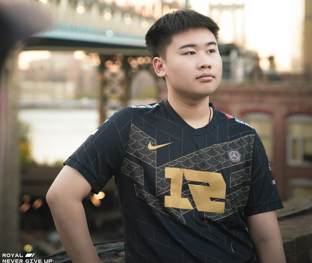 Theshy还没确定留在WBG！知情人爆料：小虎和Wei都续约RNG了