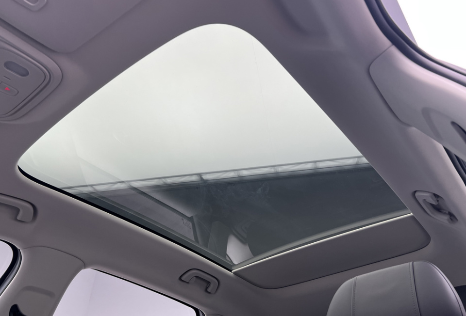 零跑B10正式上市 可提供激光雷达/8295芯片 9.98万元起售_腾讯新闻