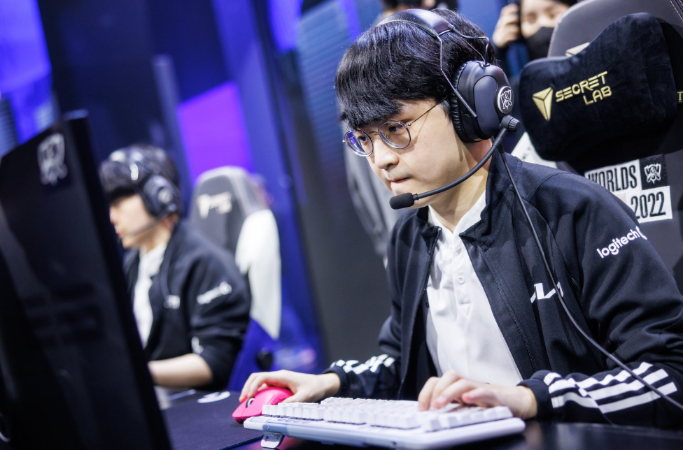 DK横扫LSB！Deft完美起舞，Canyon或成最大赢家