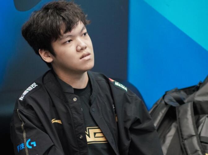 RNG战胜WBG，Angel赛后发文嘲讽，被网友吐槽阴阳怪气