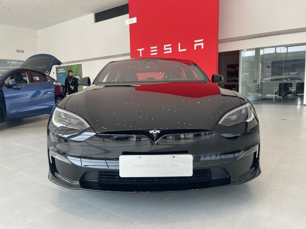 特斯拉新款Model S/X开启中国市场交付_腾讯新闻