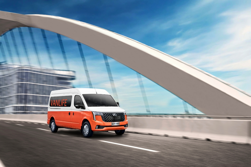 上汽大通MAXUS新途V80 9AT车型上市，售价14.03万起_腾讯新闻