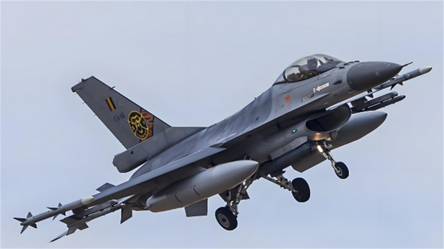 F16战机即将交付乌克兰，俄宣布：击落一架给1500万卢布_腾讯新闻