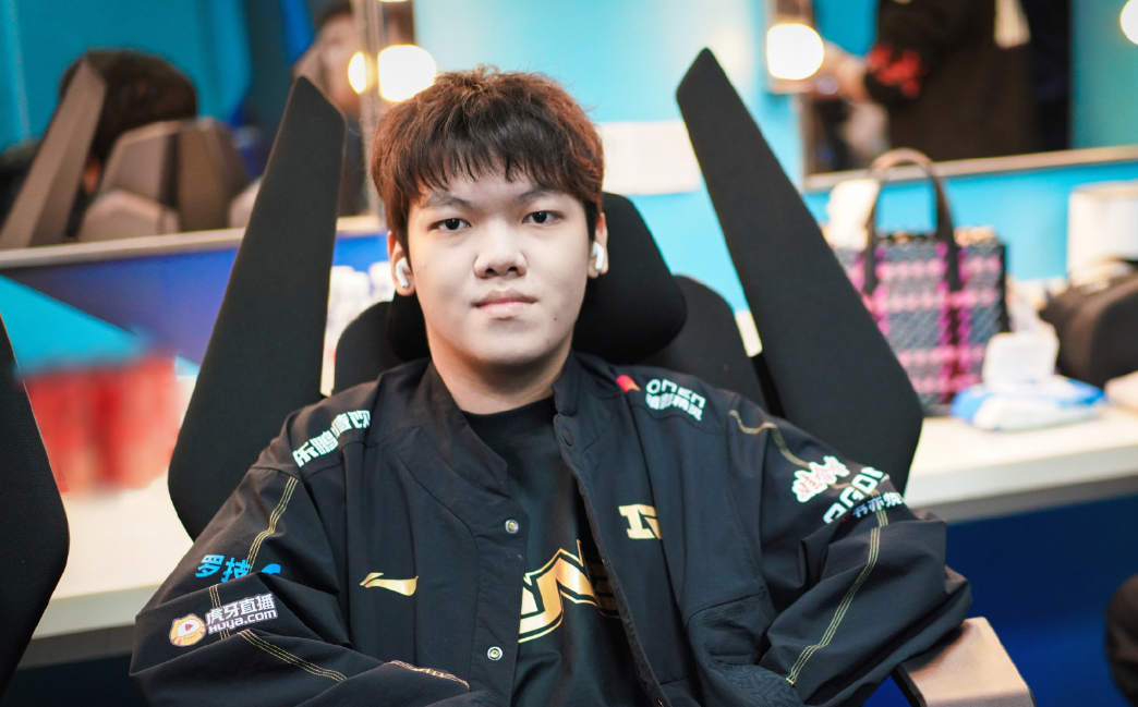 好起来了！RNG横扫UP，Angel获得赛季首个MVP