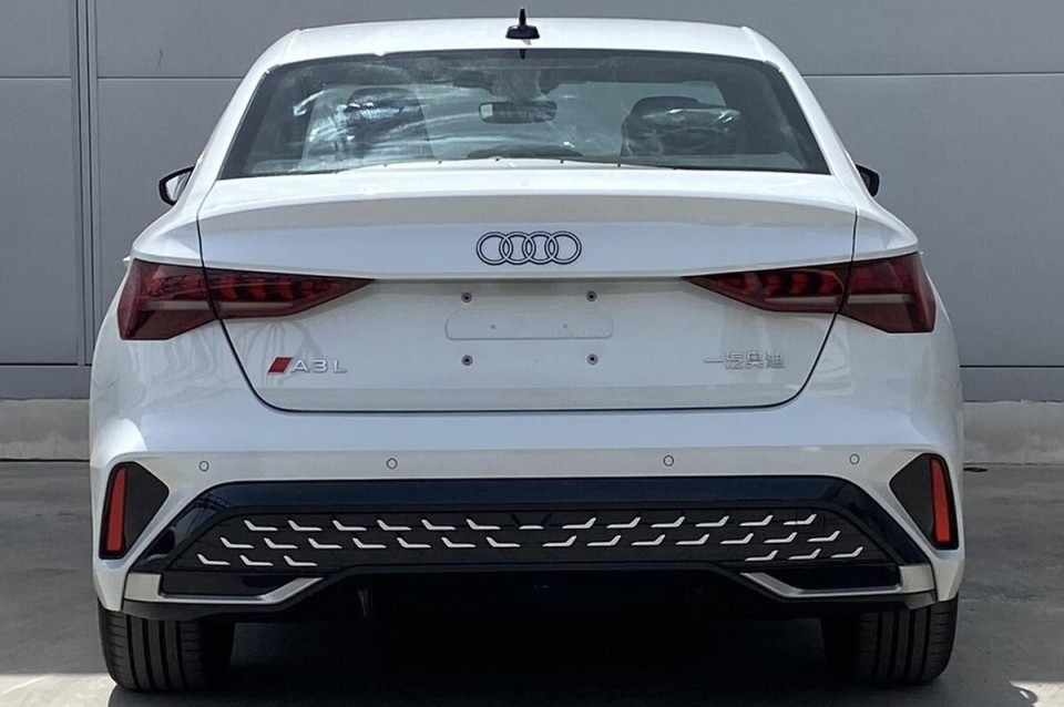 新款奥迪A3L将上市！现款最低已跌至13万，要买新还是选旧？_腾讯新闻