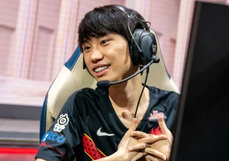 酥酥突然消失一年半，Doinb曝光她现状，小孩都已经9岁了_腾讯新闻