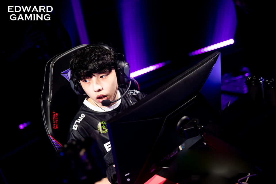 球球透露：S1Mon已经道歉了，后续不会上场，未来会是对手_腾讯新闻