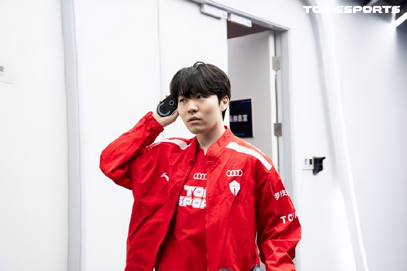 海外网友热议TES不敌LNG：为什么任何人加入TES，都会智商降低？