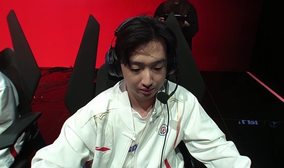 LGD突然爆发，LPL大少爷横空出世，新选手自带BUFF，节目效果拉满_腾讯新闻