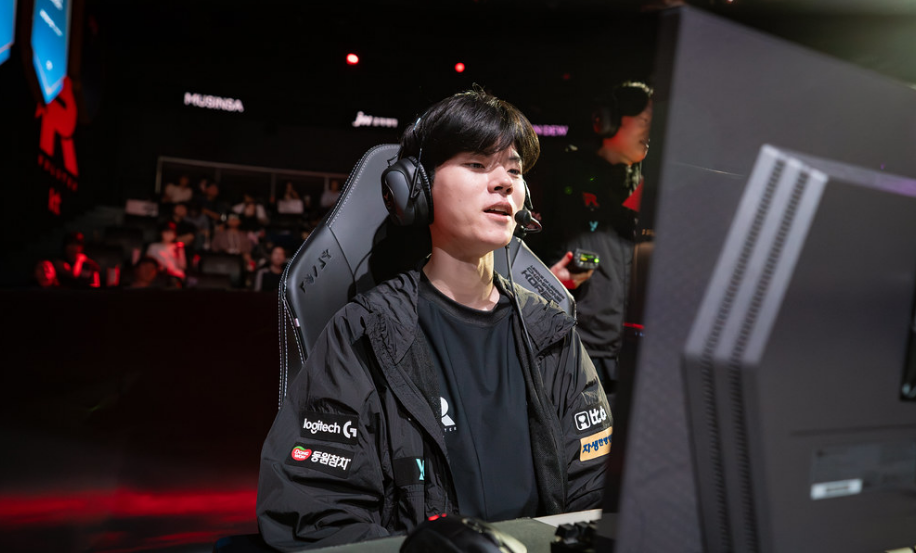 Faker身价超5000万元！一人薪资等于GEN全队_腾讯新闻