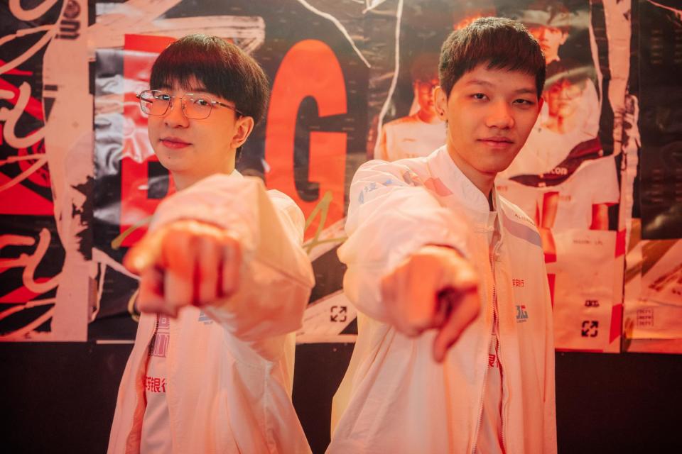 BLG教练Tabe：我们距离MSI冠军还很远，但我们会尽力打进决赛_腾讯新闻