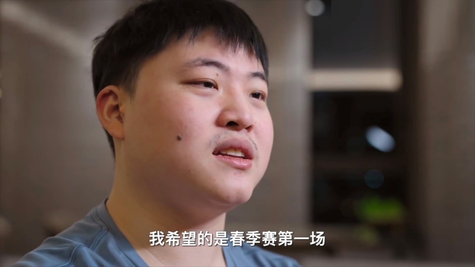 Uzi跑完42km马拉松，用时5小时41分35秒，挑战完成 值得尊重！_腾讯新闻