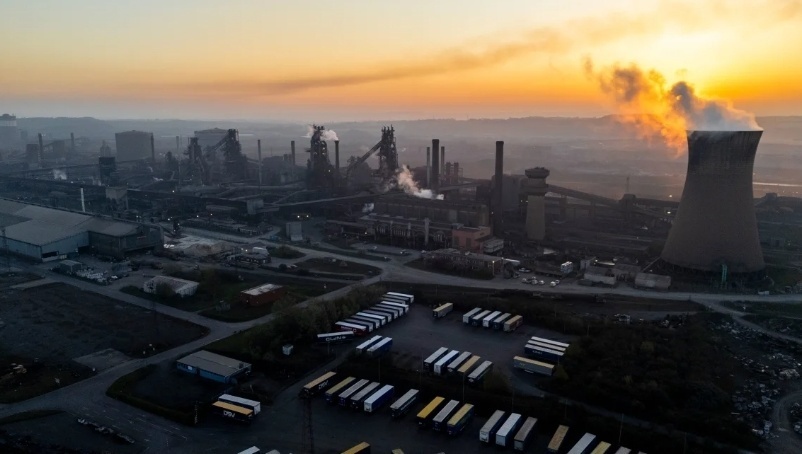 每月亏损70万英镑，英国强行从中企手中接管英钢，中方作何回应？_腾讯新闻