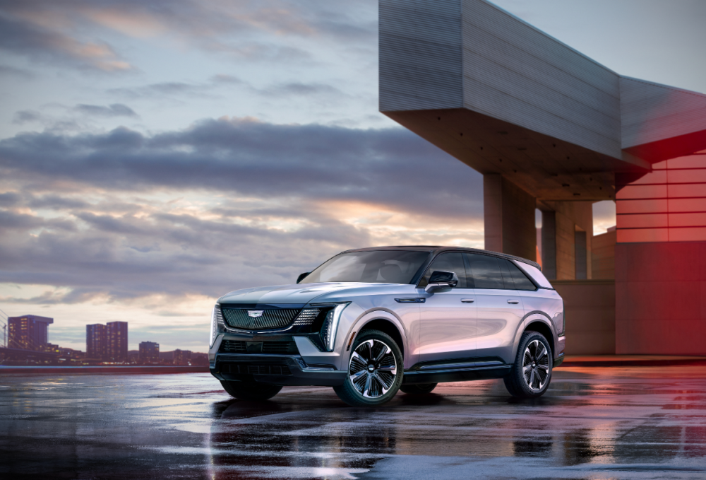 纯电豪华SUV！2025款凯迪拉克凯雷德IQ公布，续航460km_腾讯新闻