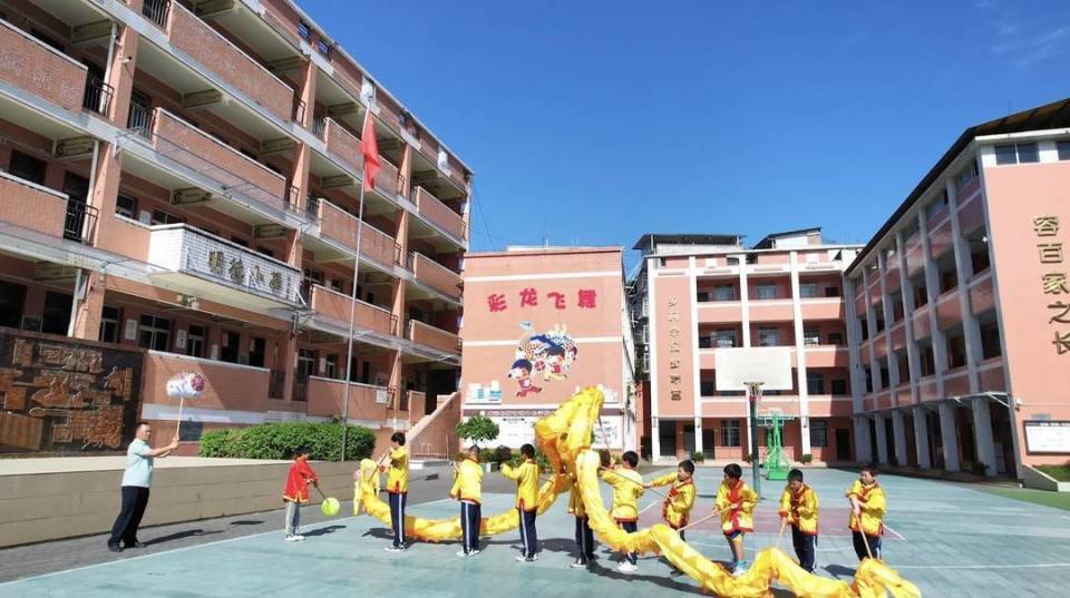 翔龙节民俗 600年前的技艺现已传到00后｜文化中国行·巴风蜀韵_腾讯新闻