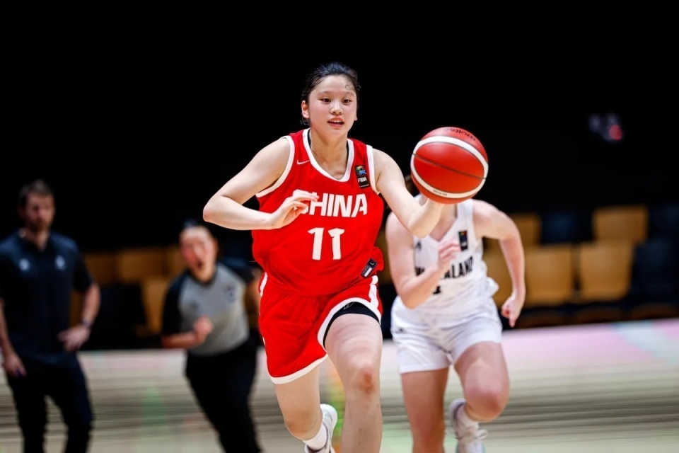 亚洲杯：中国U16女篮险胜新西兰 李沅珊狂轰38+8三分_腾讯新闻