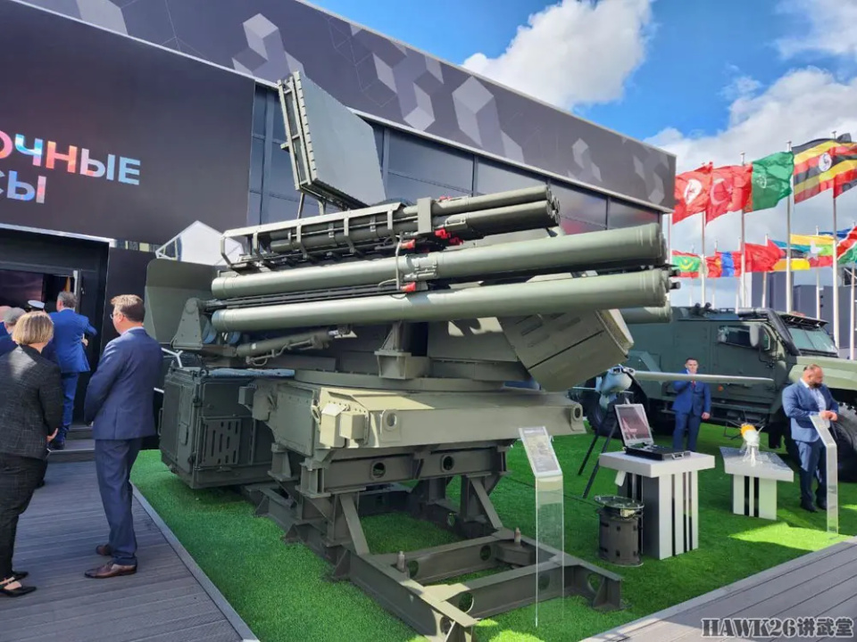 俄罗斯“铠甲-SMD-E”防空系统亮相 取消机炮 重点防御无人机威胁_腾讯新闻