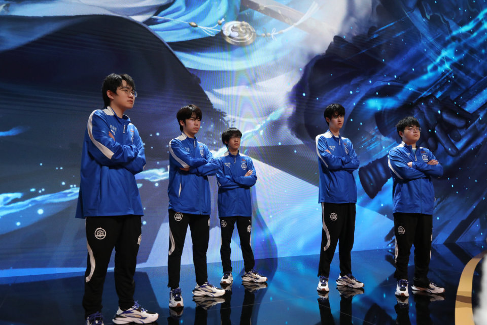 月光透露SK退居幕后，47大概率出任主教练，eStar王朝要落幕了？_腾讯新闻