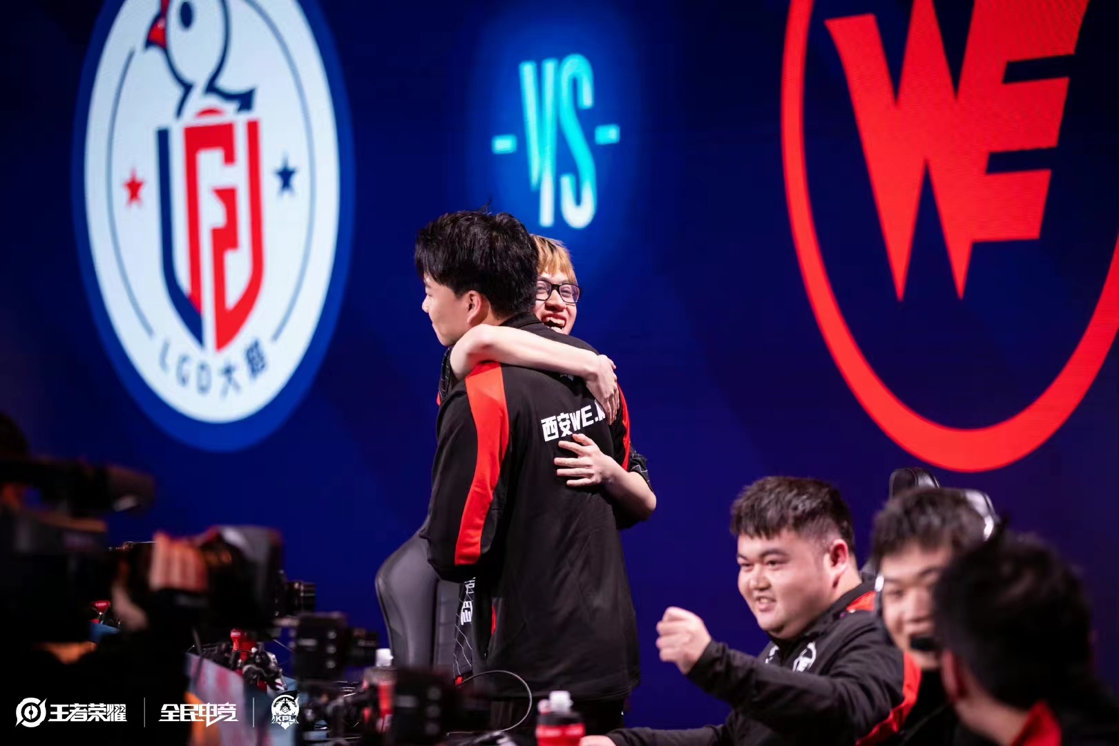 变天了！KPL“佛猴狼星”F4格局被破，多支队伍开启物极必反模式