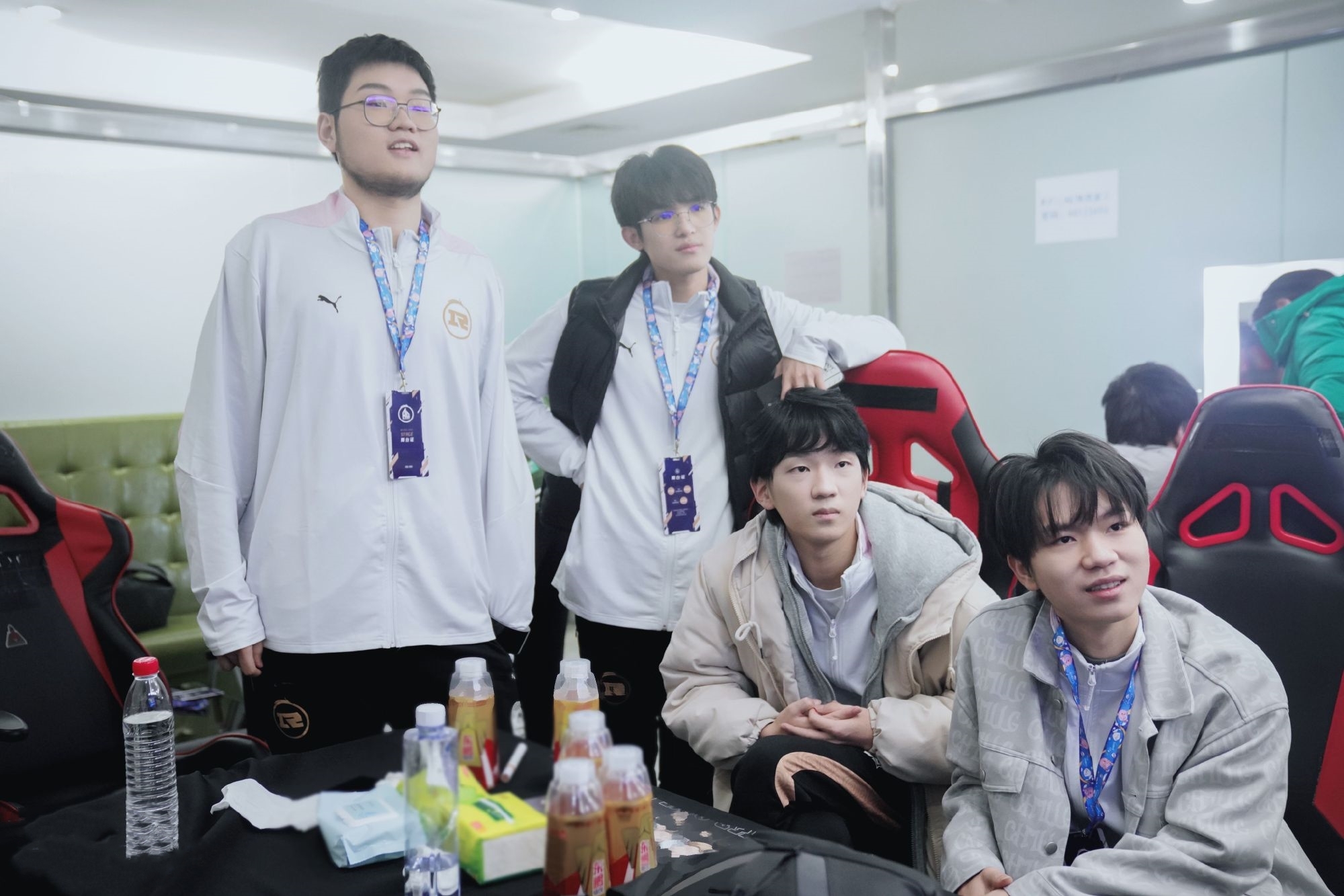 DRG三连胜基本稳定S组，AG赢下EDGM保A，上海双雄或携手掉B