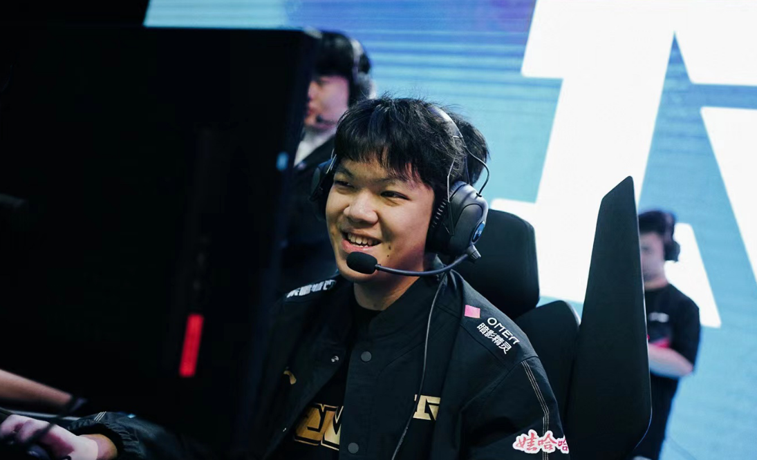 好起来了！RNG横扫UP，Angel获得赛季首个MVP