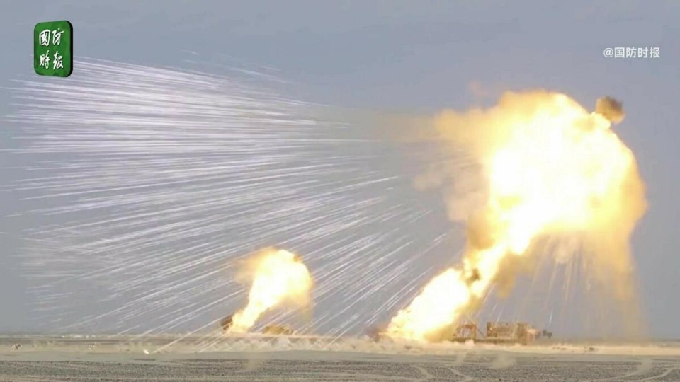 外媒：中国PHL-16多管火箭炮射程超越美国海马斯 最远可达500公里_腾讯新闻