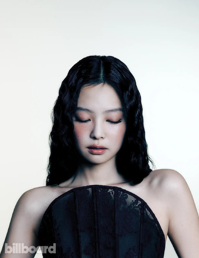 Jennie谈到即将发布的solo专辑，“为梦想而战”_腾讯新闻
