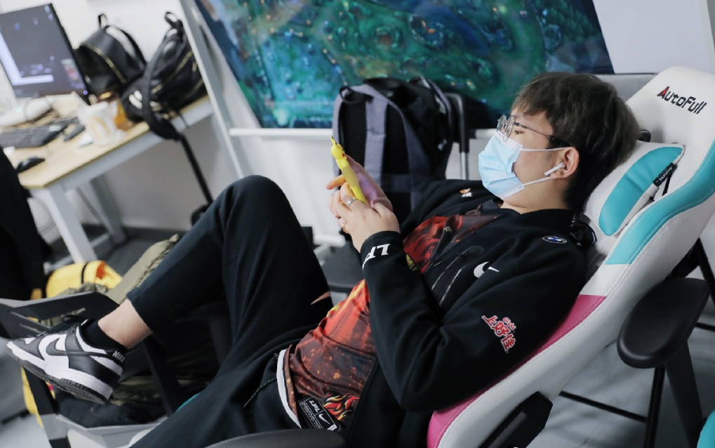 LEC春季赛打响，前FPX悍将BO发声，MSI呼声高涨