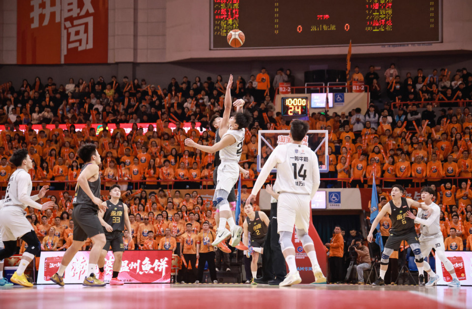 一度让东道主温州队5分多钟1分未得，客场作战永康队输球不丢人_腾讯新闻