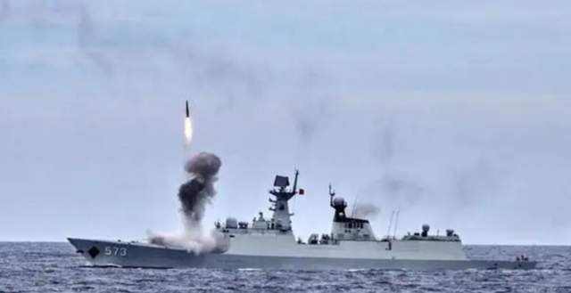 054A型入列40艘：舰上均搭载有VLS装置，全球规模最大垂发护卫舰_腾讯新闻