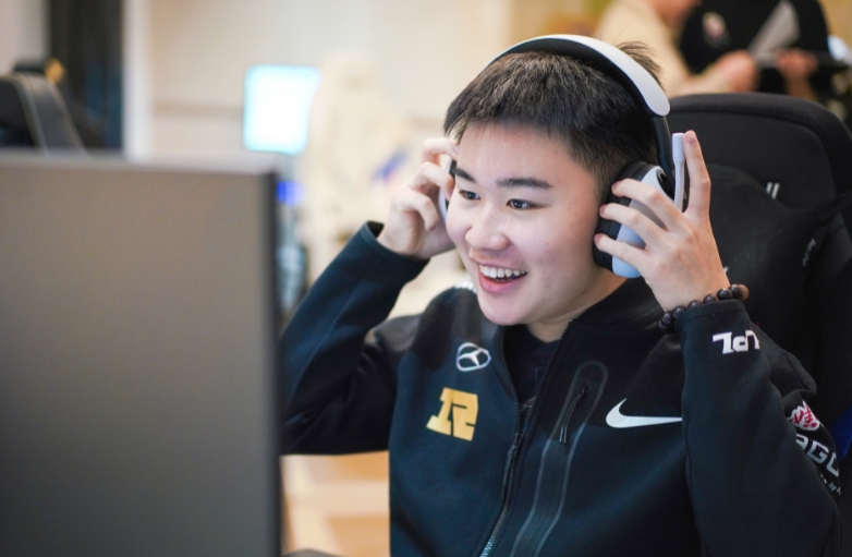 S级以上有四支队伍！957评级LPL队伍强度，RNG是A级